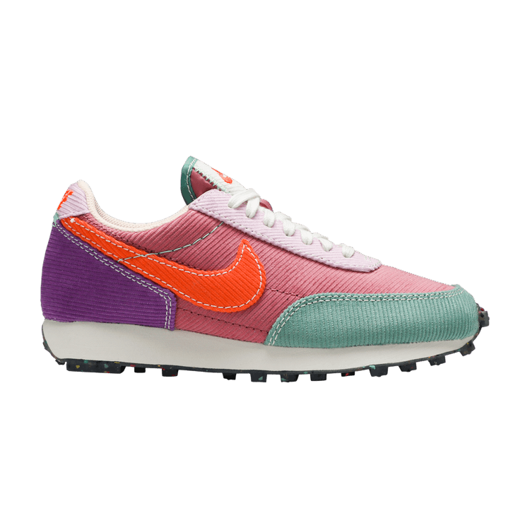 Nike Daybreak Corduroy Desert Berry (Women's) – Side Kicks