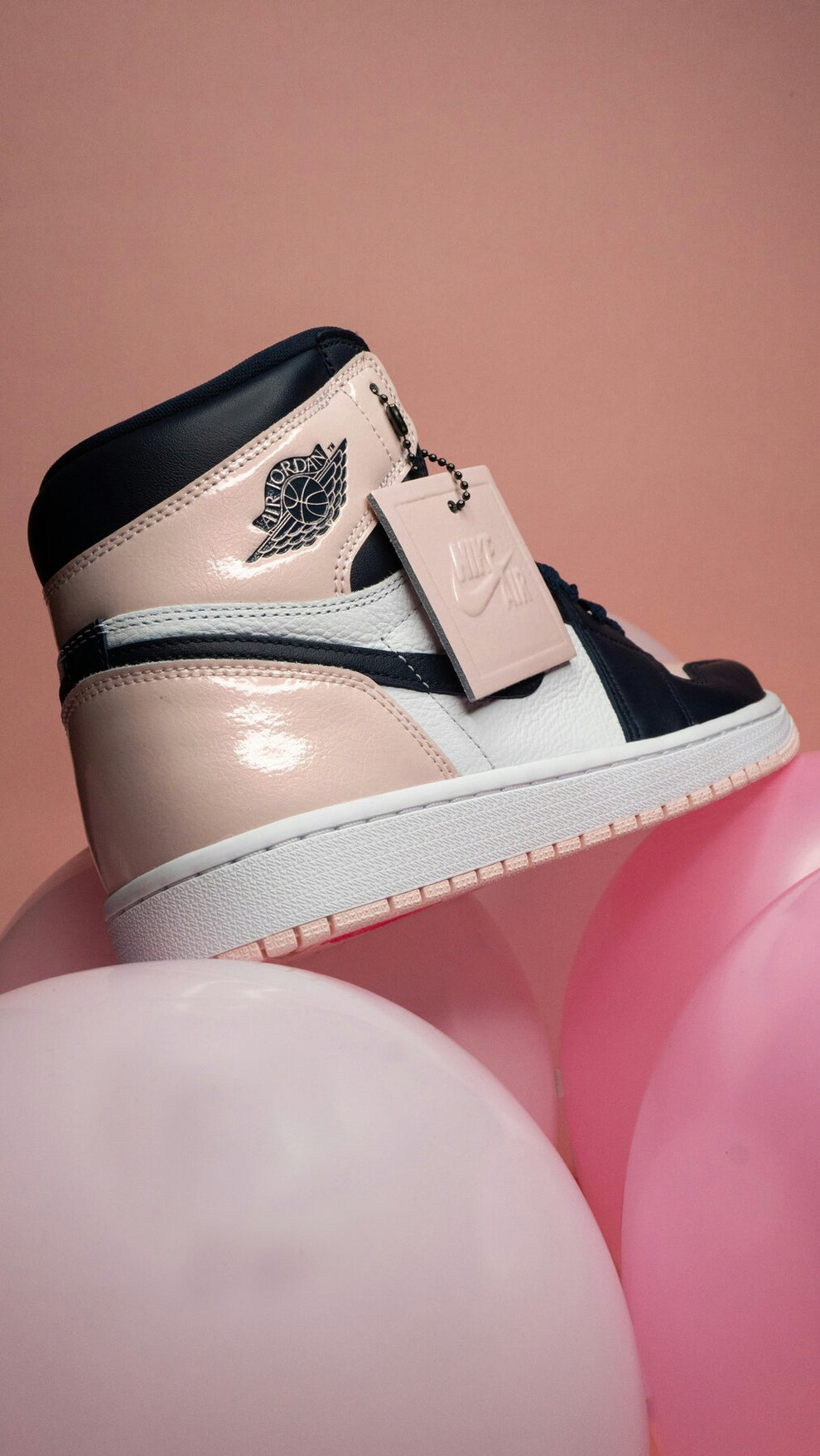 Side Kicks | Sneakers - Clothing - Accessories - Collectibles